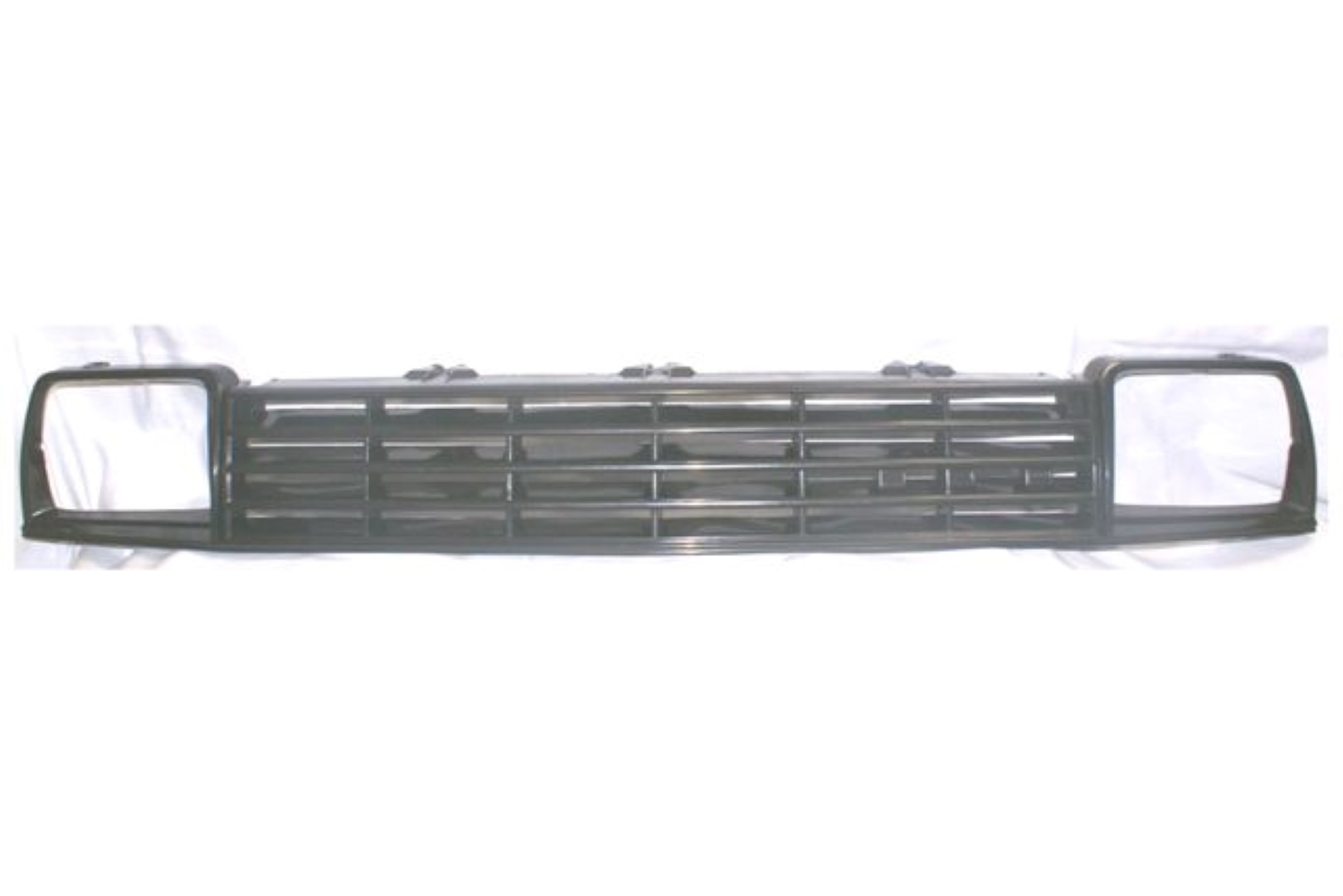 PARAGOLPE DEL SUZUKI G VITARA 14 PRI Selvir